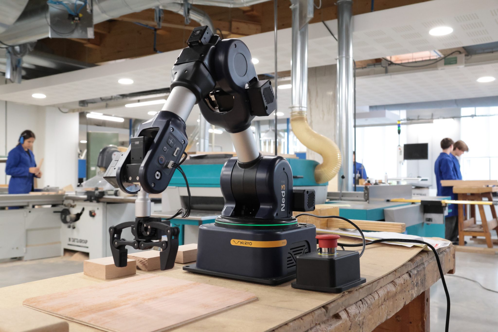 Niryo présente son nouveau robot 6 axes, le Ned3 Pro - Mesures.com